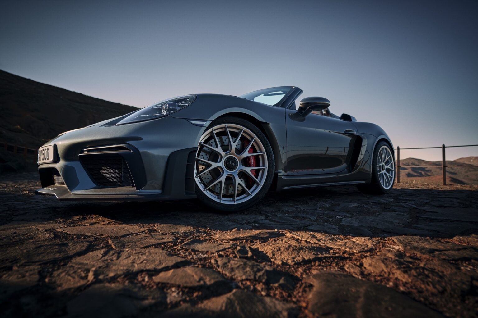 2024 Porsche 718 Spyder RS Is An Open-Top, 9,000 RPM Ode To Internal ...