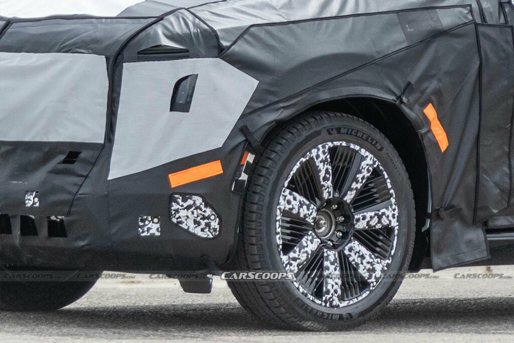 2025 Cadillac Escalade IQ Spied For The First Time As Brand’s Flagship ...