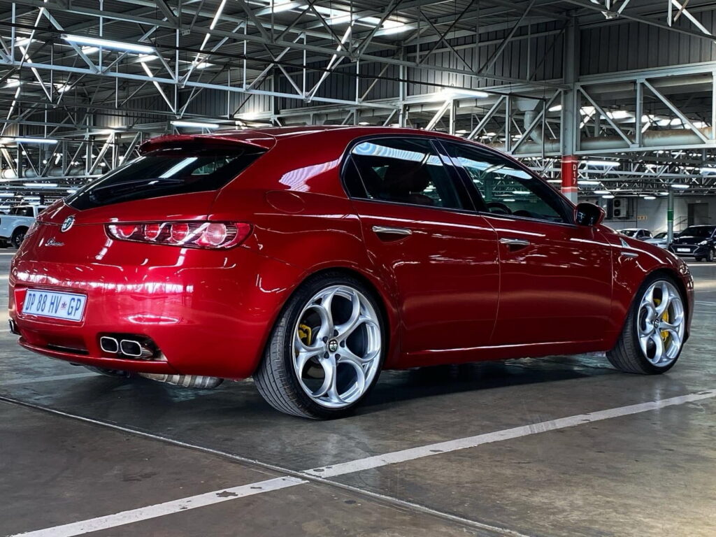 This 159-Brera Mashup Is The Hatchback Alfa Romeo Never Dared To Build ...