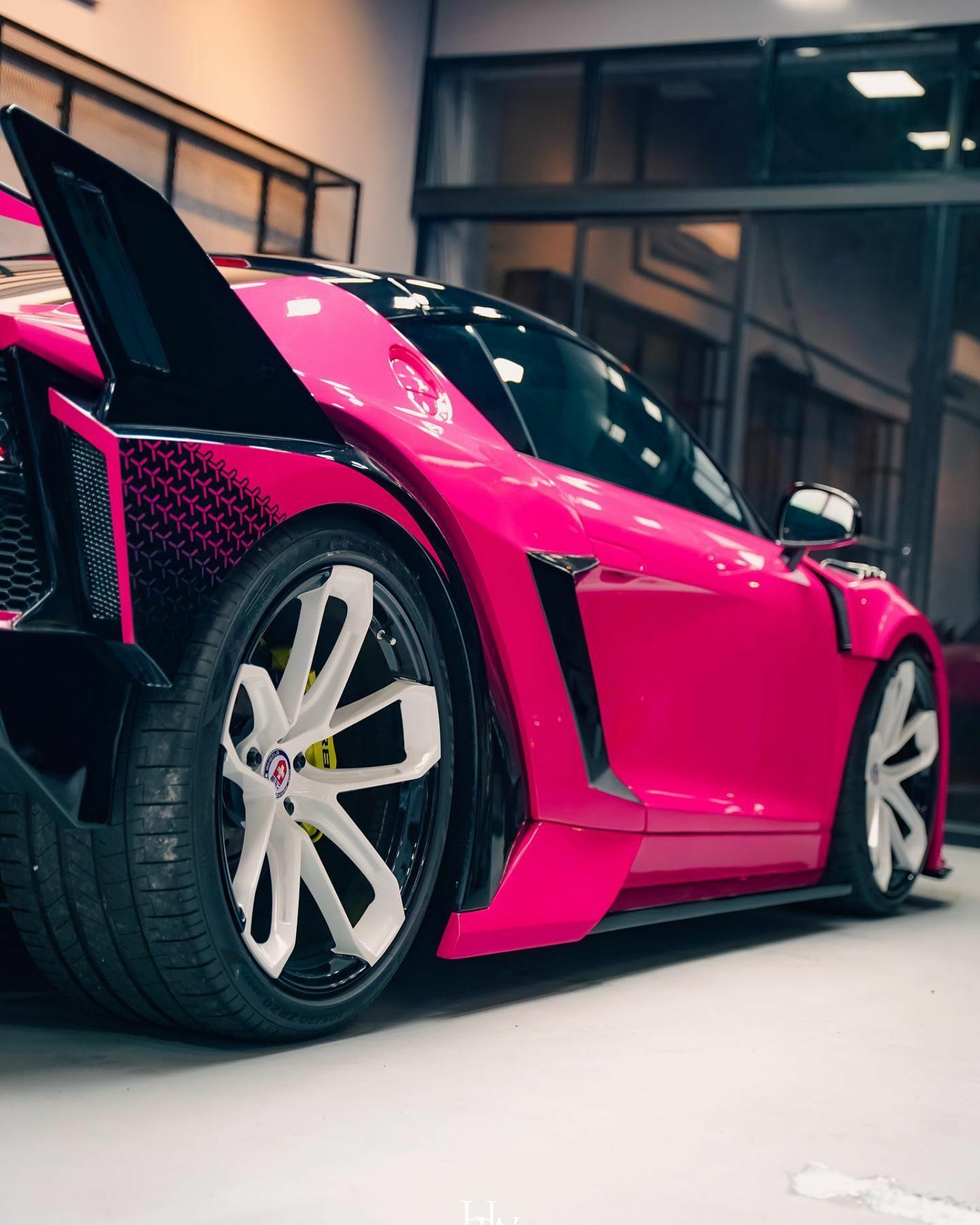 Audi R8 “Pinky” Has Wild Custom Bodykit With A Lamborghini Twist ...