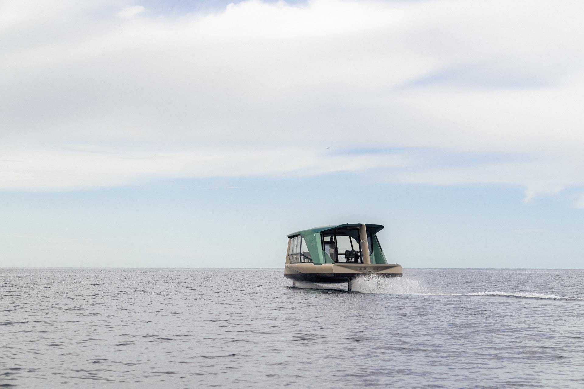 BMW i-Powered Electric Boat ‘The ICON’ Takes Car-Inspired Luxury To A ...