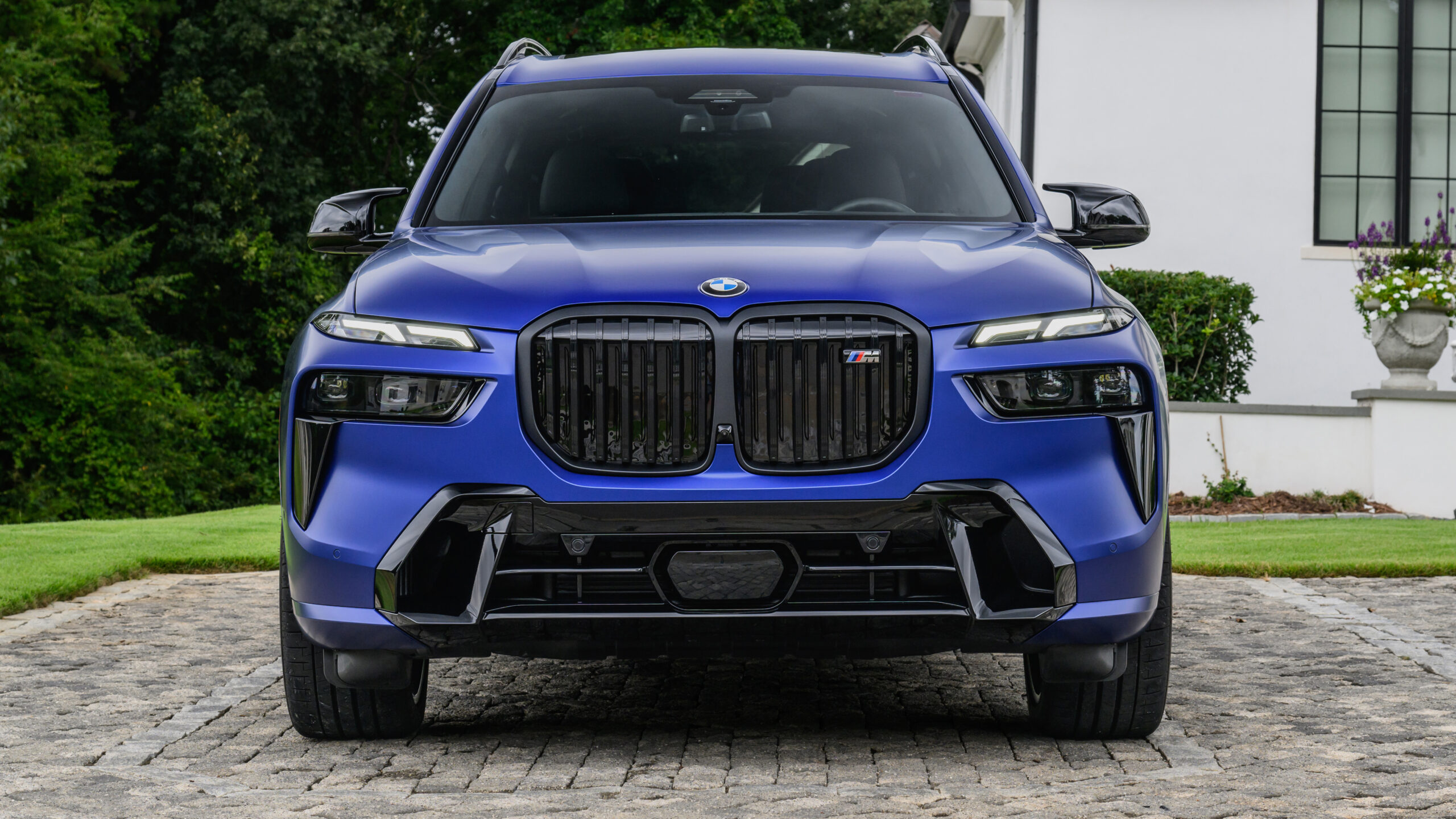 One BMW XM And Four X7 M60i Need To Have Their Exhausts Fixed | Carscoops