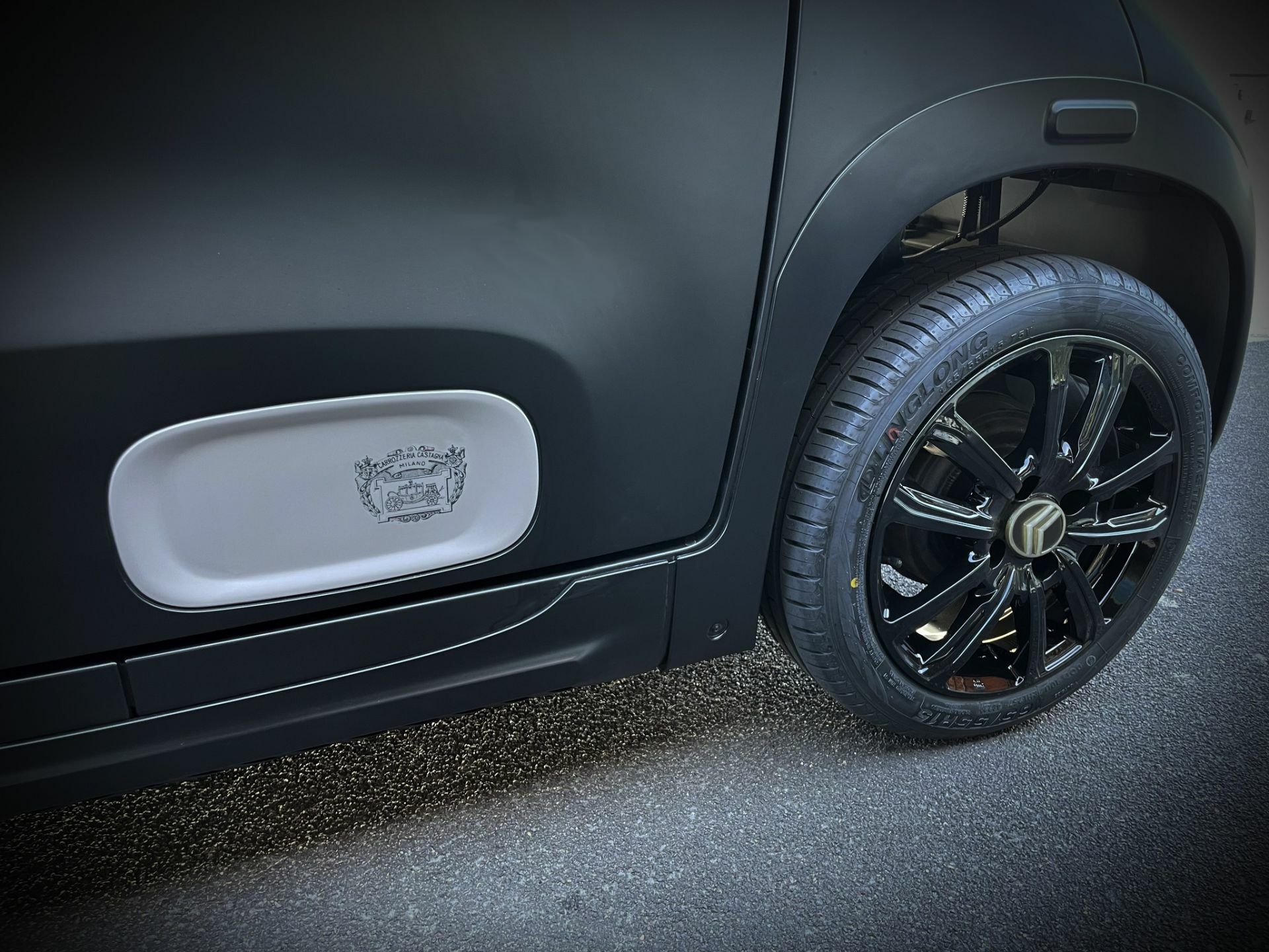 A Dad Had Castagna Milano Make An Aston Martin-Inspired Citroen Ami For ...