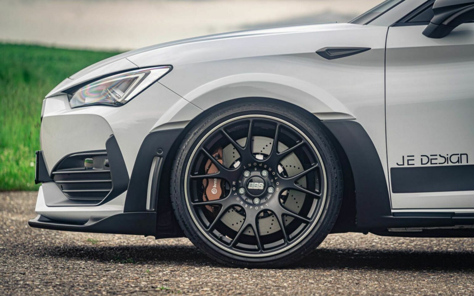 Cupra Leon Sports Tourer Spiced Up From JE Design With Wide Bodykit And ...