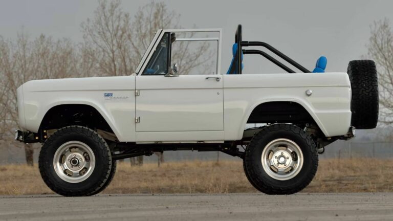 Classic Ford Bronco Restomod Blends Vintage Beauty With Modern Coyote ...