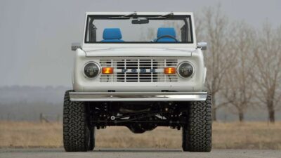 Classic Ford Bronco Restomod Blends Vintage Beauty With Modern Coyote ...