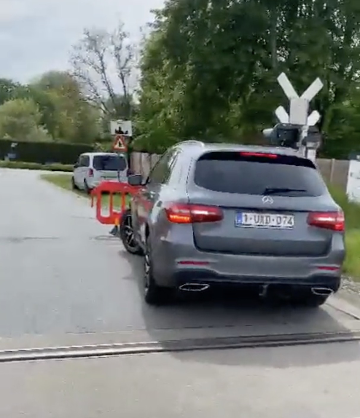 Watch A Train Smash Through A Mercedes After Woman Ignores Roadsigns ...
