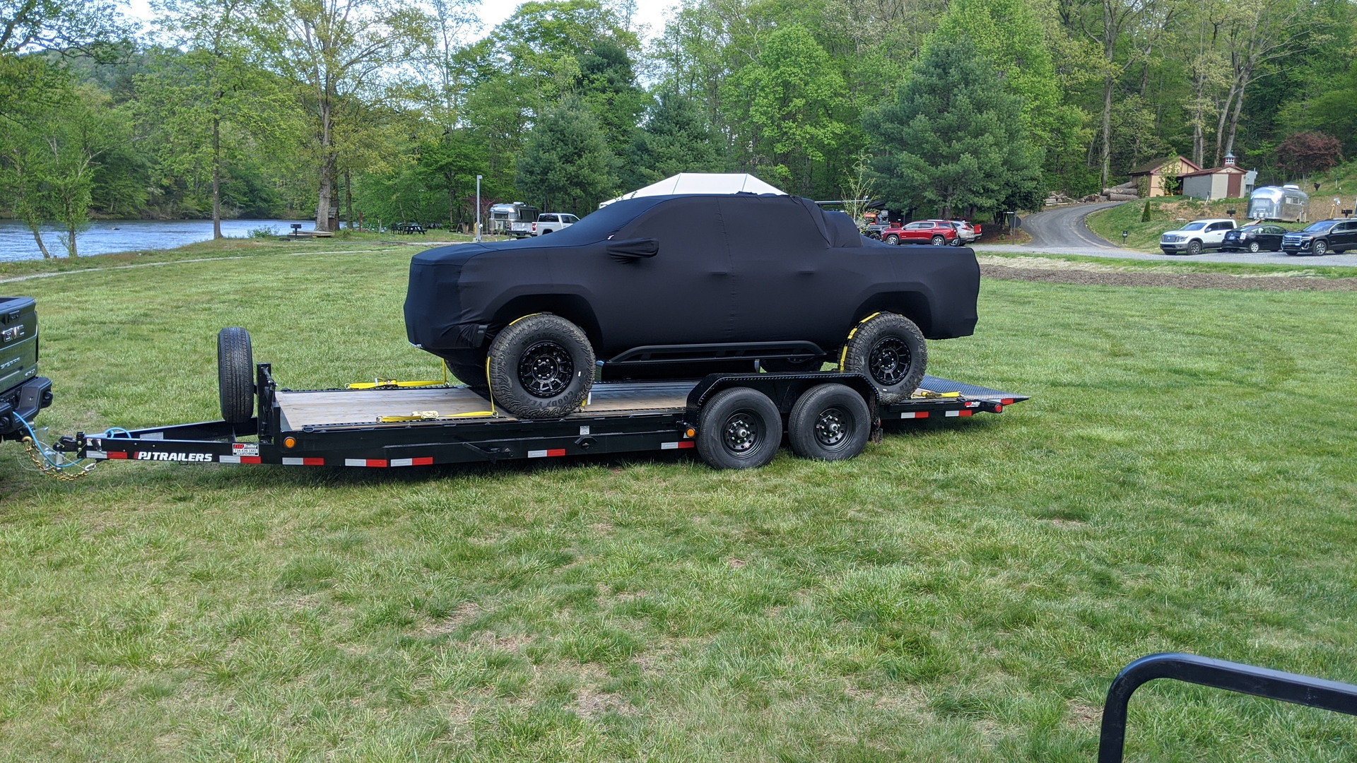 GMC Teases The Open Secret Known As The Canyon ATX4 AEV | Carscoops
