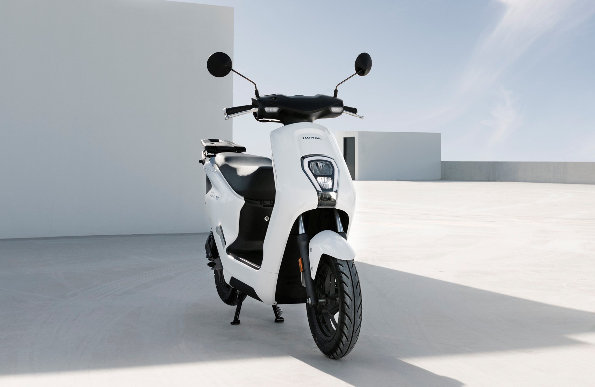 The 28 MPH EM1 e: Scooter Is Honda’s Slowest, Cheapest EV | Carscoops