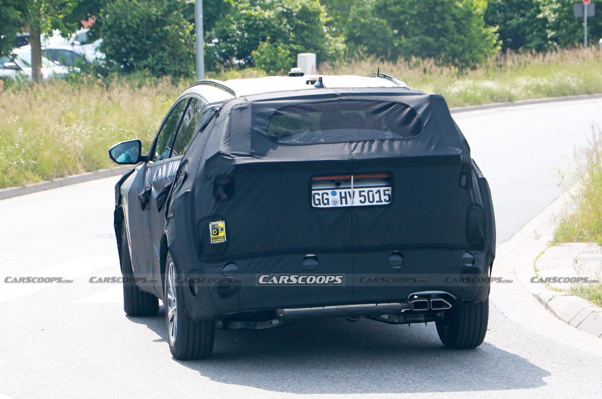 Facelifted Hyundai Tucson Keeps Its Coat On Ready For Fall Debut ...