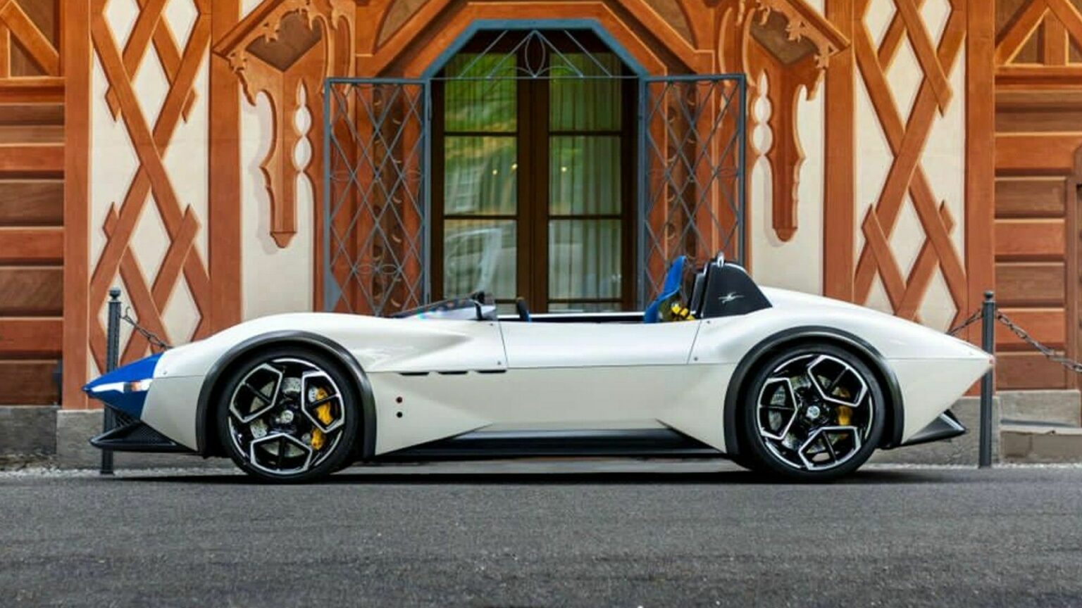 Ken Okuyama’s Limited Production Kode61 Birdcage Debuts At Villa D’Este | Carscoops
