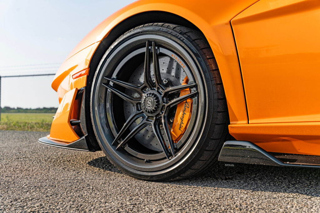 Lamborghini Aventador SVJ Roadster Tries Carbon Wheels On For Size ...