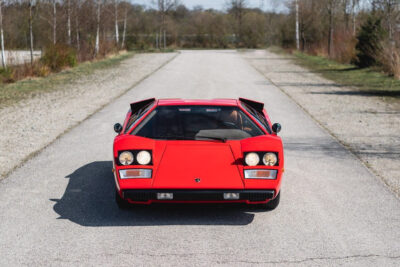 I Am Sale-ing: Rod Stewart’s Rare Lamborghini Countach Periscopo Heads ...