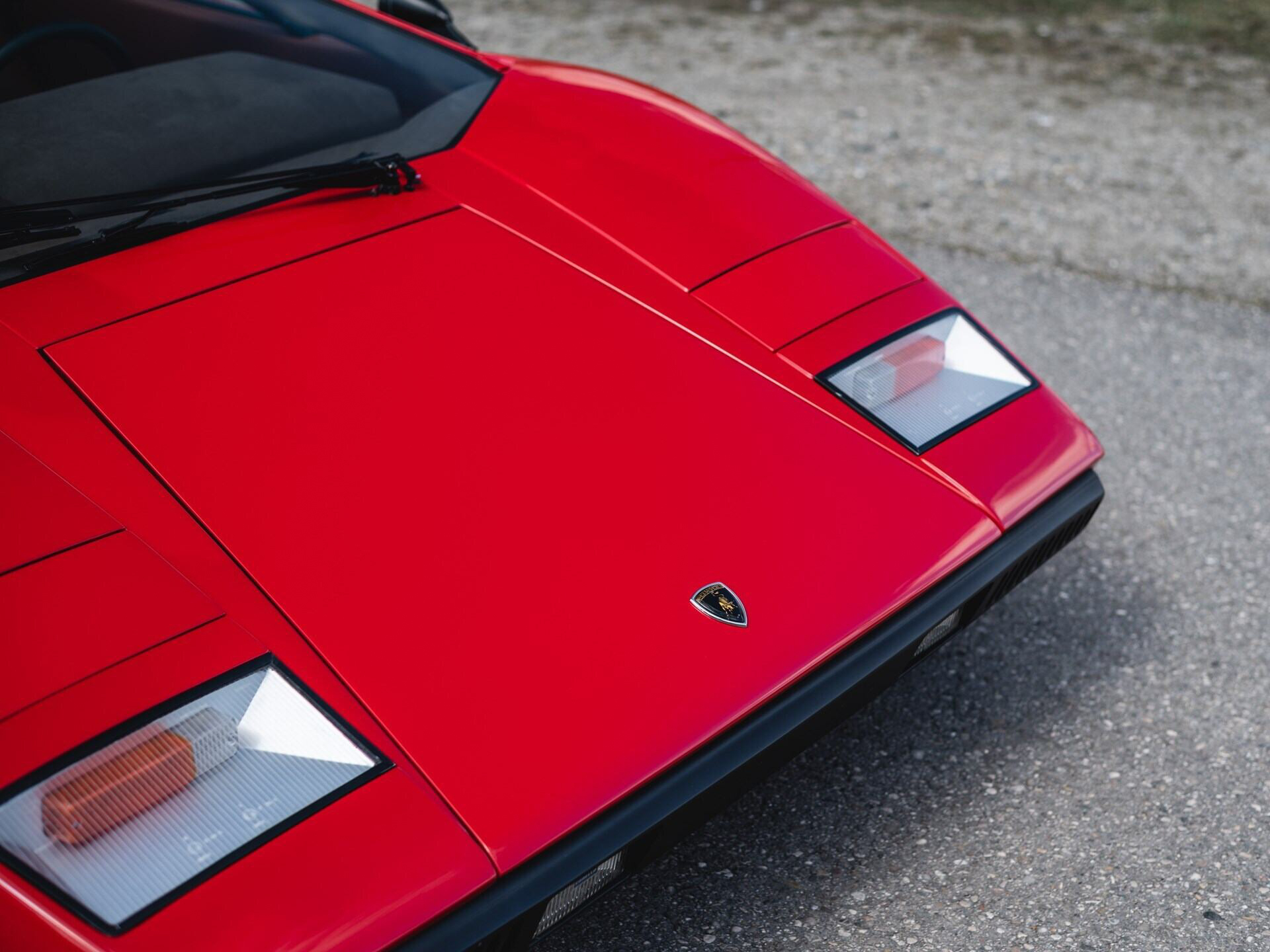 I Am Sale-ing: Rod Stewart’s Rare Lamborghini Countach Periscopo Heads ...