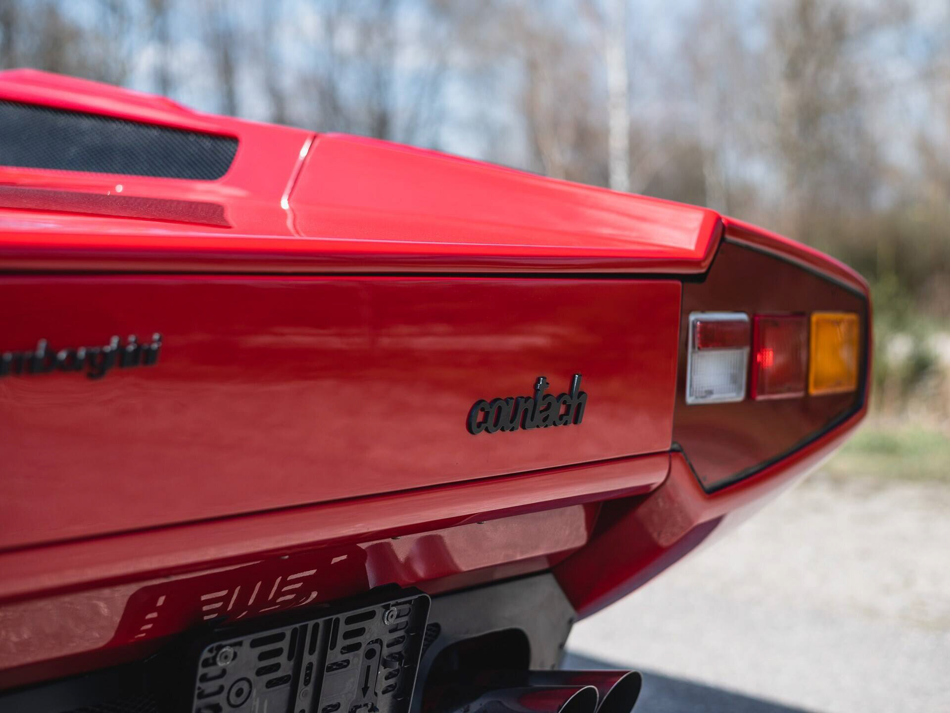I Am Sale-ing: Rod Stewart’s Rare Lamborghini Countach Periscopo Heads ...