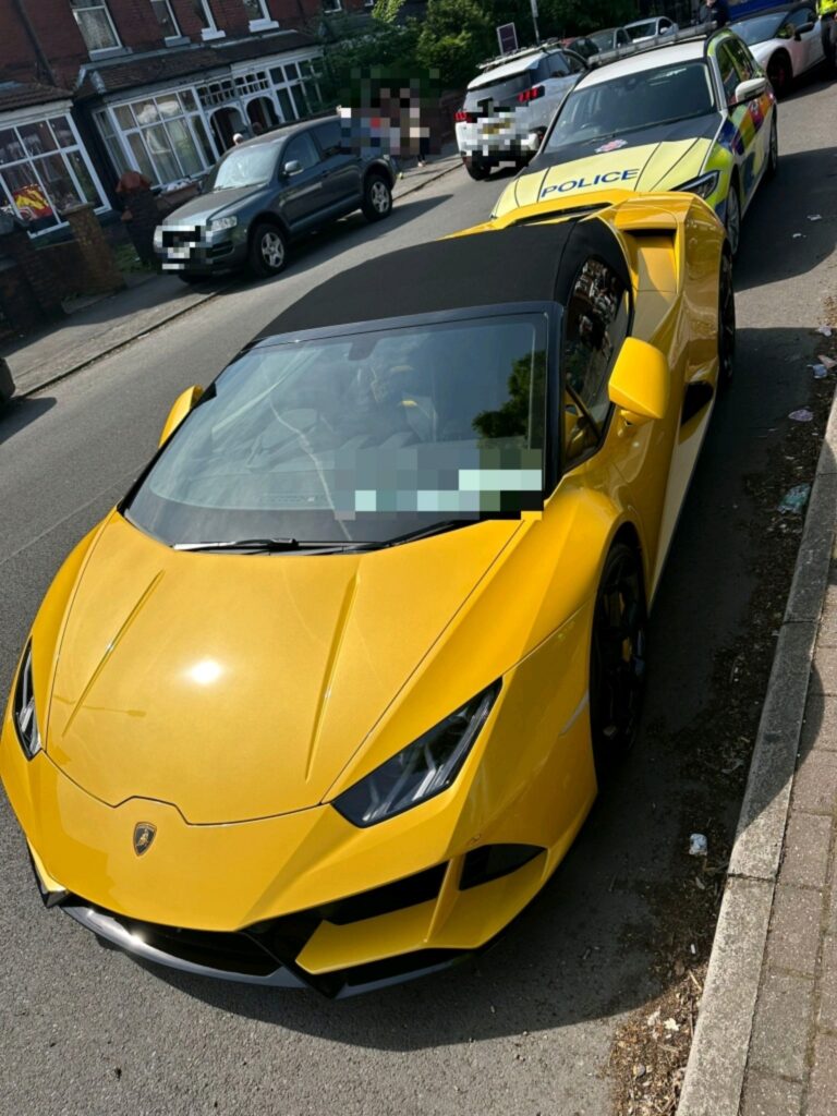 Police Seize Two Lamborghini Supercars For Anti-Social Driving In The ...