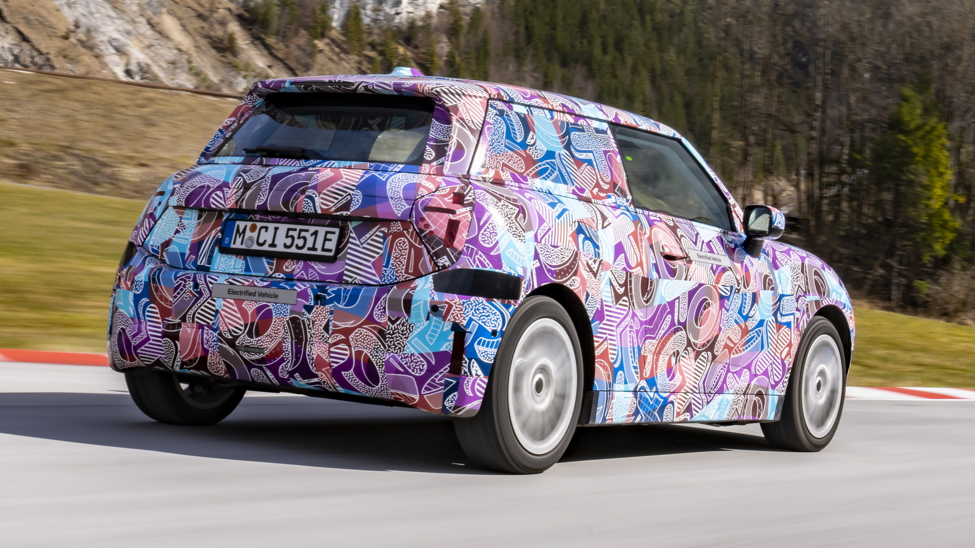 2025 MINI Cooper Electric Coming With More Power And Longer Range ...