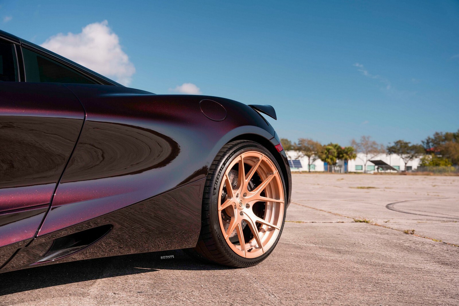 Purple McLaren 720S Steals The Spotlight With Rose Gold Strasse Wheels ...