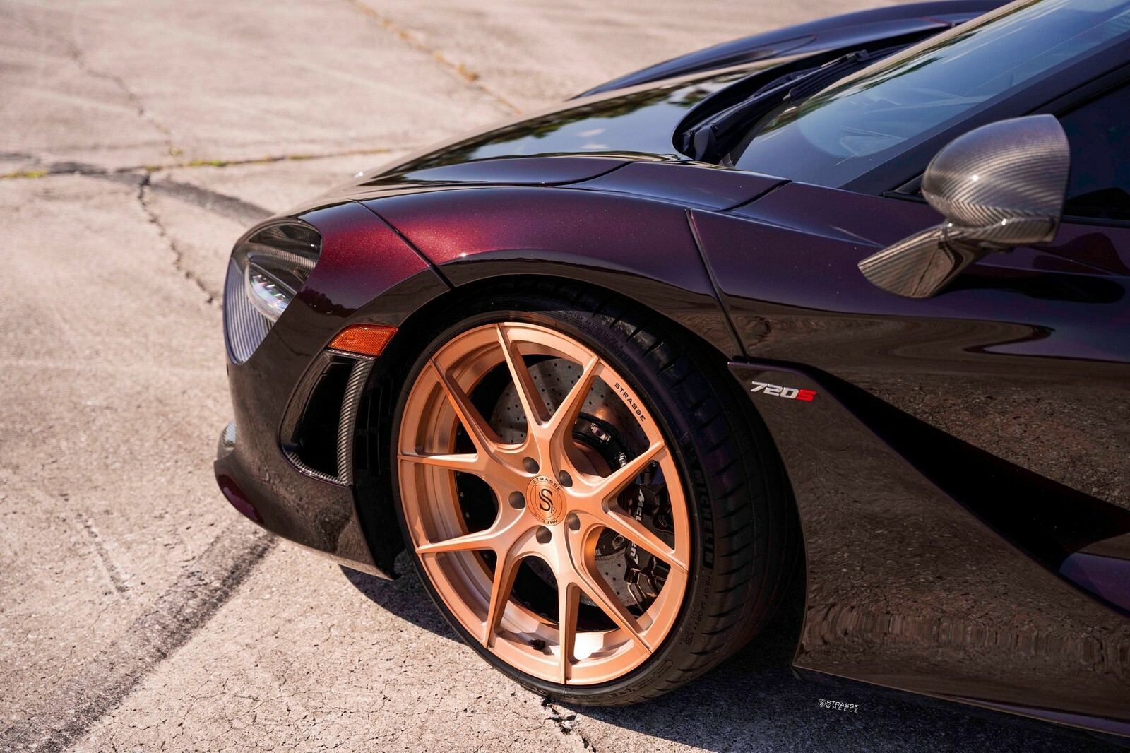 Purple McLaren 720S Steals The Spotlight With Rose Gold Strasse Wheels ...