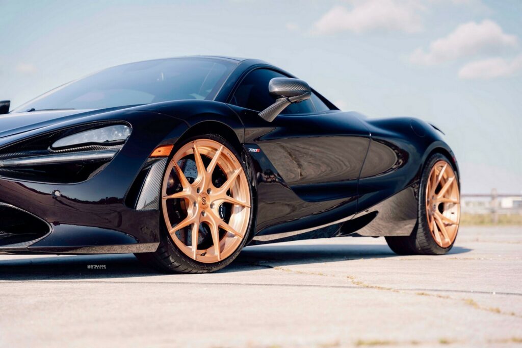 Purple McLaren 720S Steals The Spotlight With Rose Gold Strasse Wheels ...