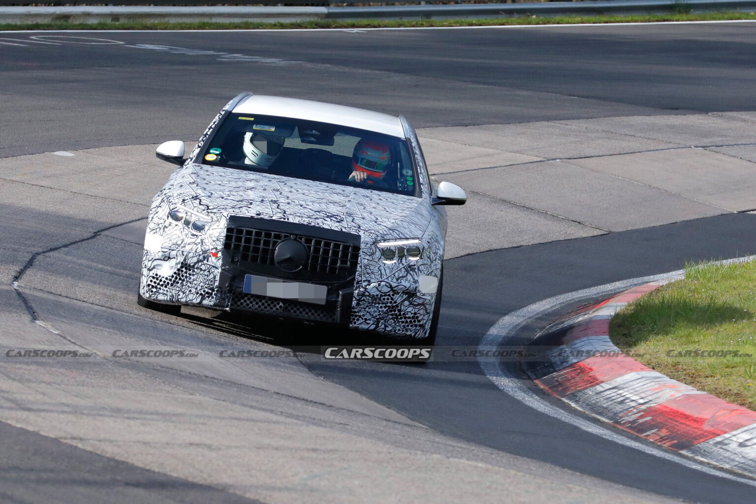 Hooning The AMG E53 PHEV Looks Like Green Heaven At The Green Hell ...