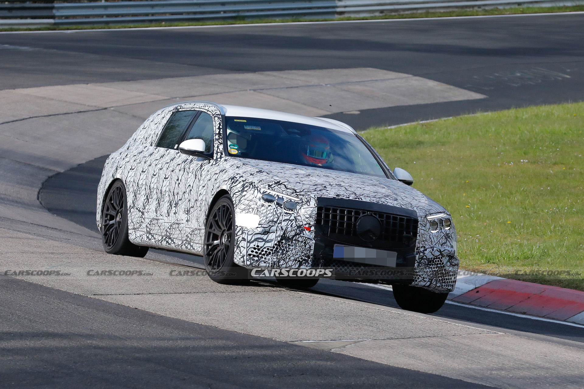 Hooning The AMG E53 PHEV Looks Like Green Heaven At The Green Hell ...