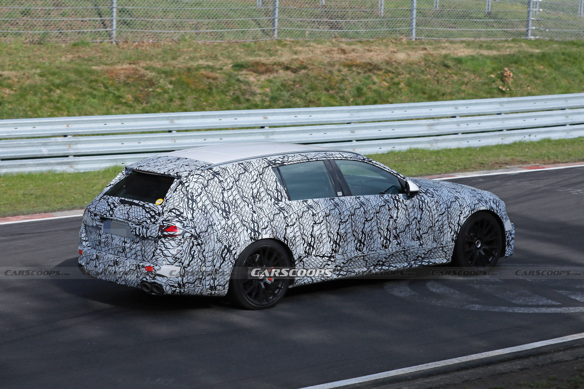 Hooning The AMG E53 PHEV Looks Like Green Heaven At The Green Hell ...