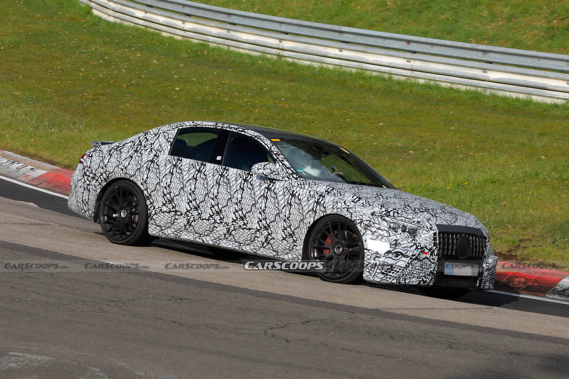 Hooning The AMG E53 PHEV Looks Like Green Heaven At The Green Hell ...