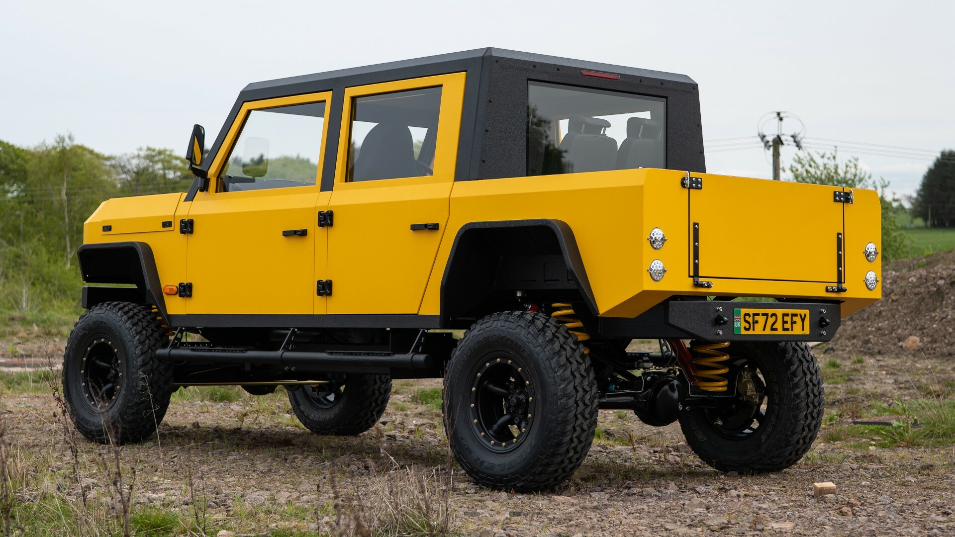 Boxy And Rugged Munro MK_1 EV Gains Pickup Truck Version, Starting From ...