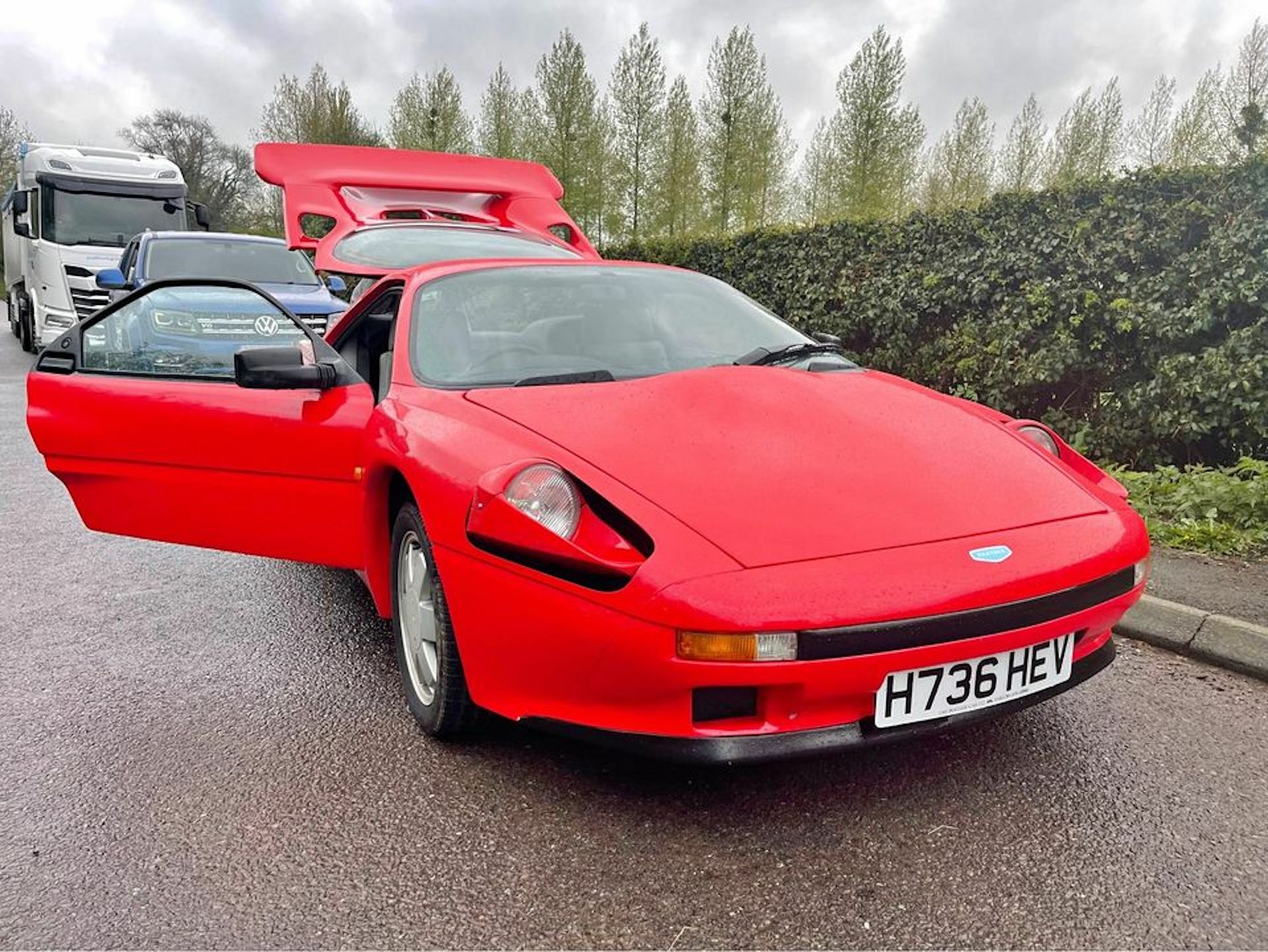 Panther Solo Is The Futuristic Cosworth-Powered Lotus Esprit Rival You ...