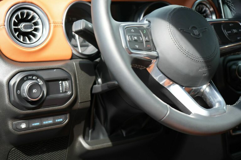 Rezvani Delivers Its First Wrangler-Based Tank Hybrid | Carscoops
