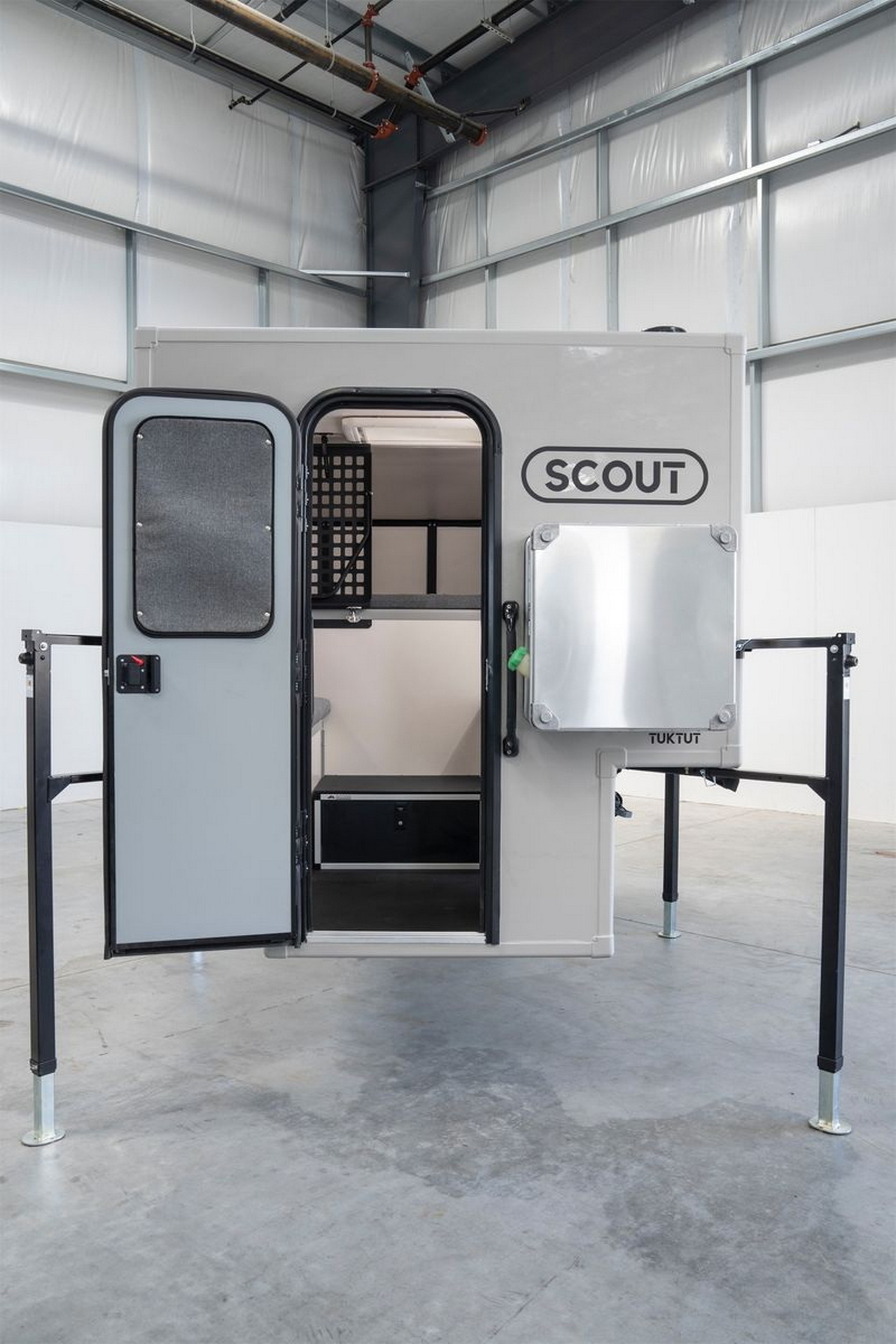 This $16.5k Module Turns Mid-Sized Pickups Into Campers | Carscoops