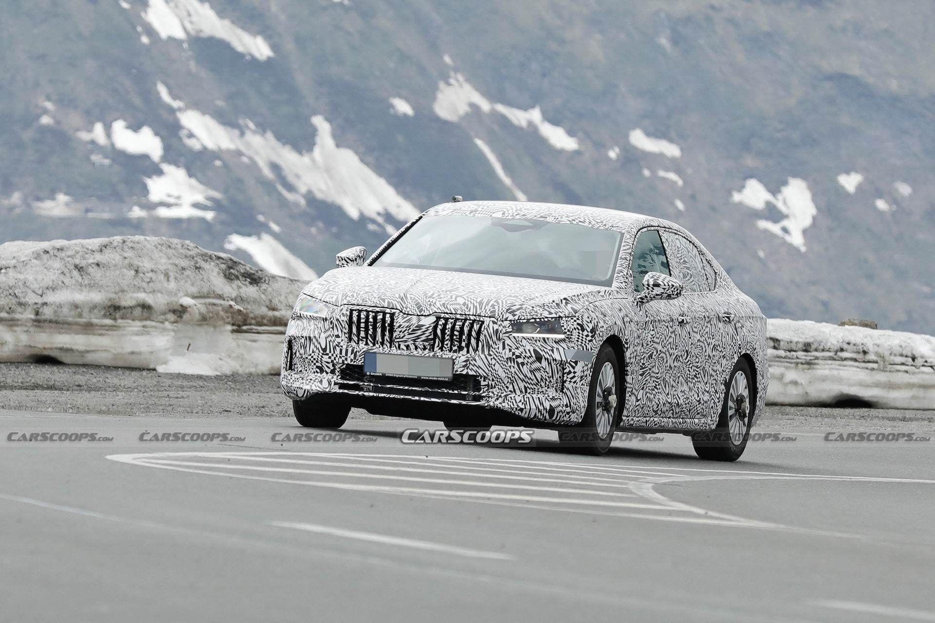 2024 Skoda Superb Sedan Shows Off Its Huge Wheelbase As The Passat’s ...