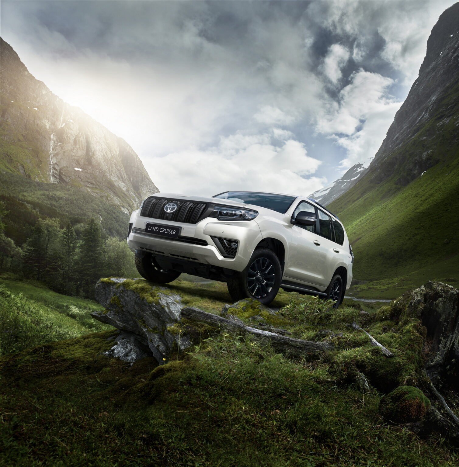 The Toyota Collection’s Off-Road Day Is A Land Cruiser Lover’s Dream ...