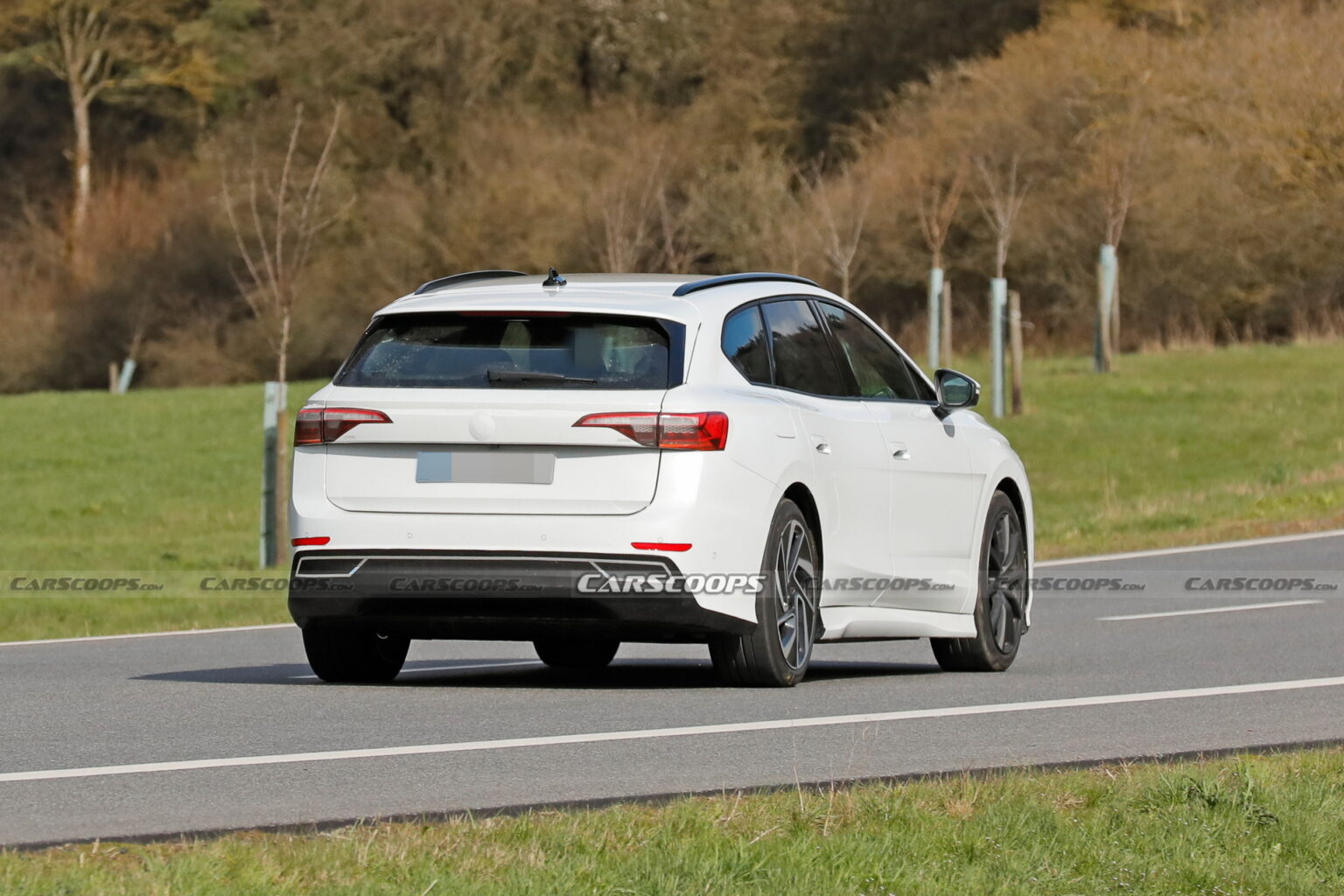 2025 VW ID.7 Electric Wagon Spotted For The First Time As Production ID ...