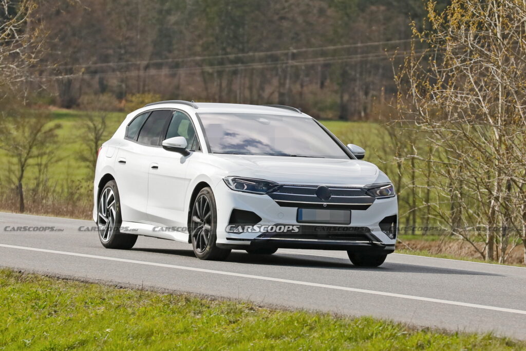 2025 VW ID.7 Electric Wagon Spotted For The First Time As Production ID ...