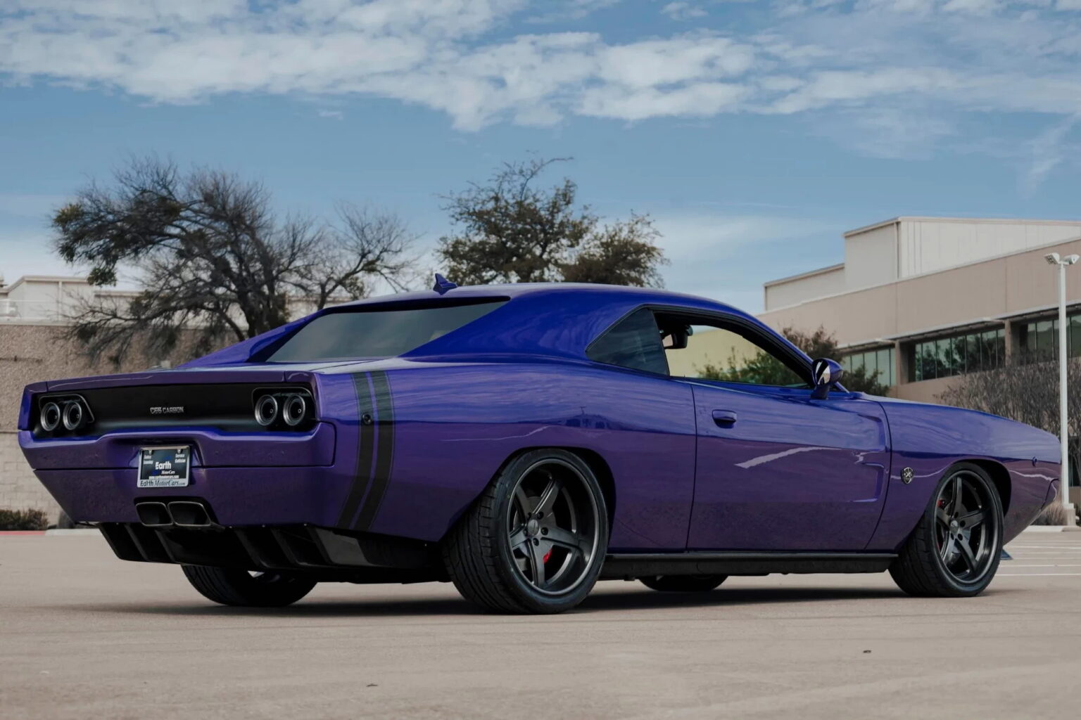 This Dodge Challenger Hellcat Disguised As ’68 Charger Would Look ...