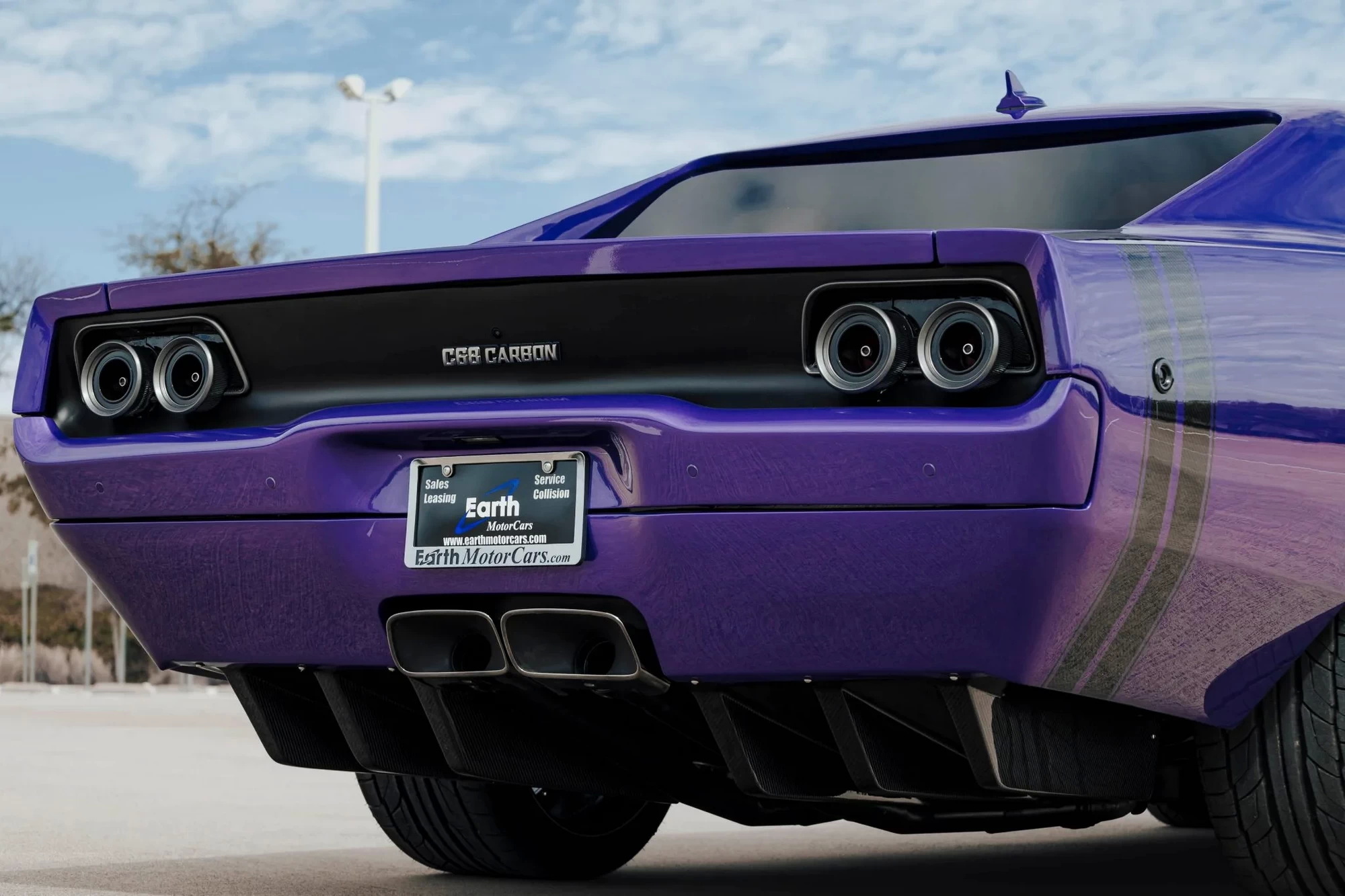 This Dodge Challenger Hellcat Disguised As ’68 Charger Would Look ...
