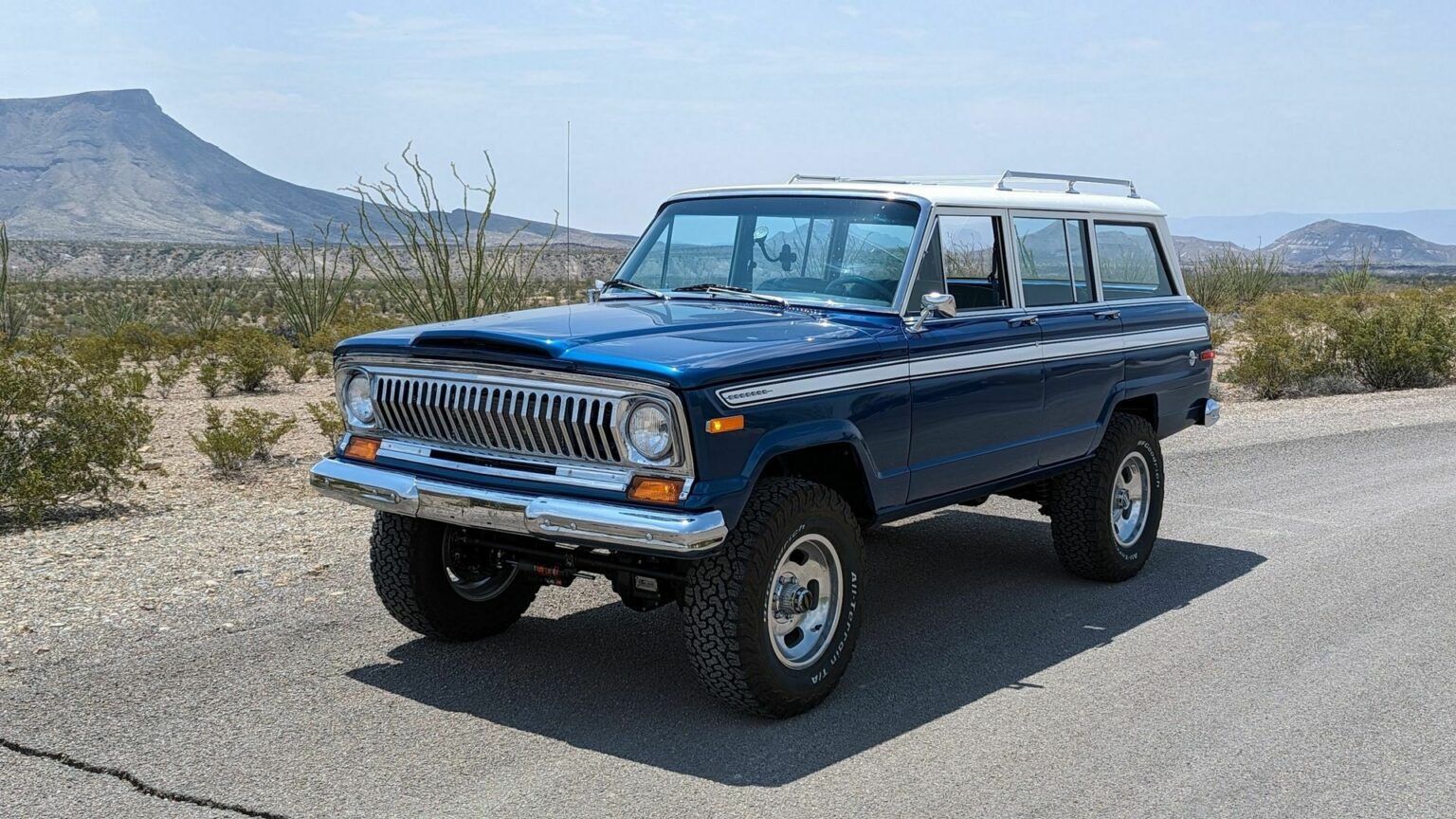 Restomodded 1977 Jeep Cherokee S Transformed With Modern Hemi V8 ...