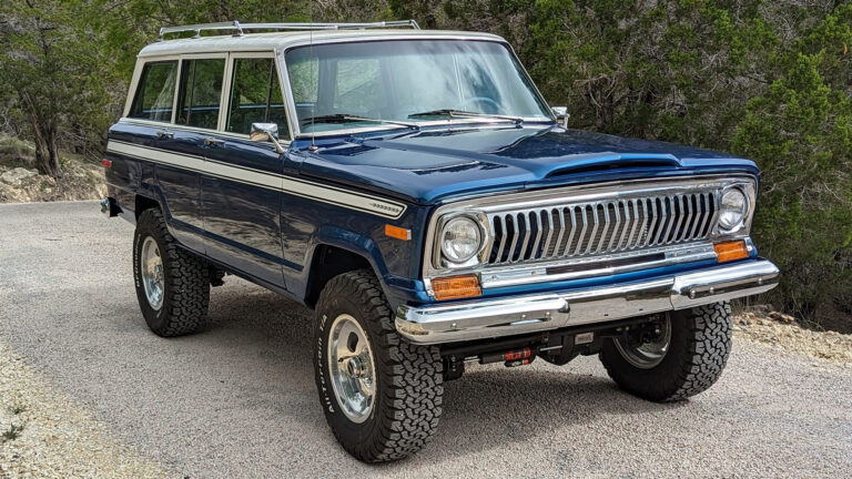 Restomodded 1977 Jeep Cherokee S Transformed With Modern Hemi V8 ...
