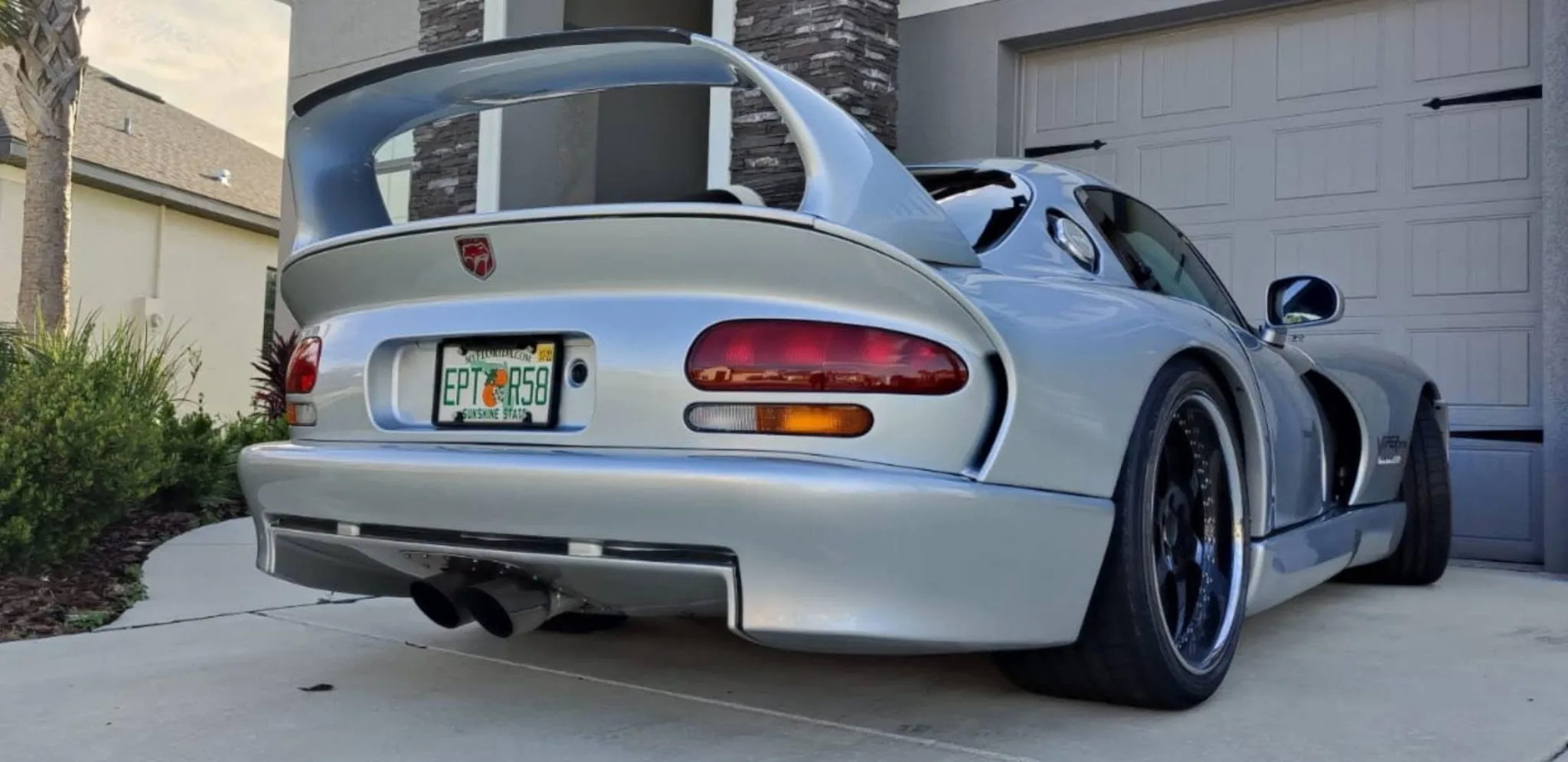This Dodge Viper GTS ACR Has A Hennessey Upgrade Plus Twin Turbos ...