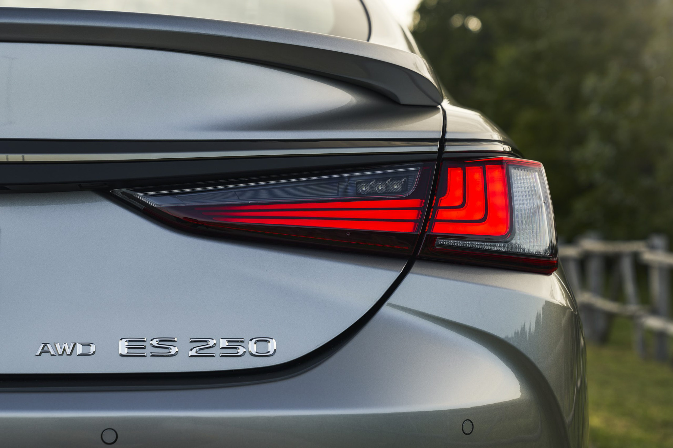 2024 Lexus ES Adds Tech Pack Option, New Wheel Finish And That’s Your ...