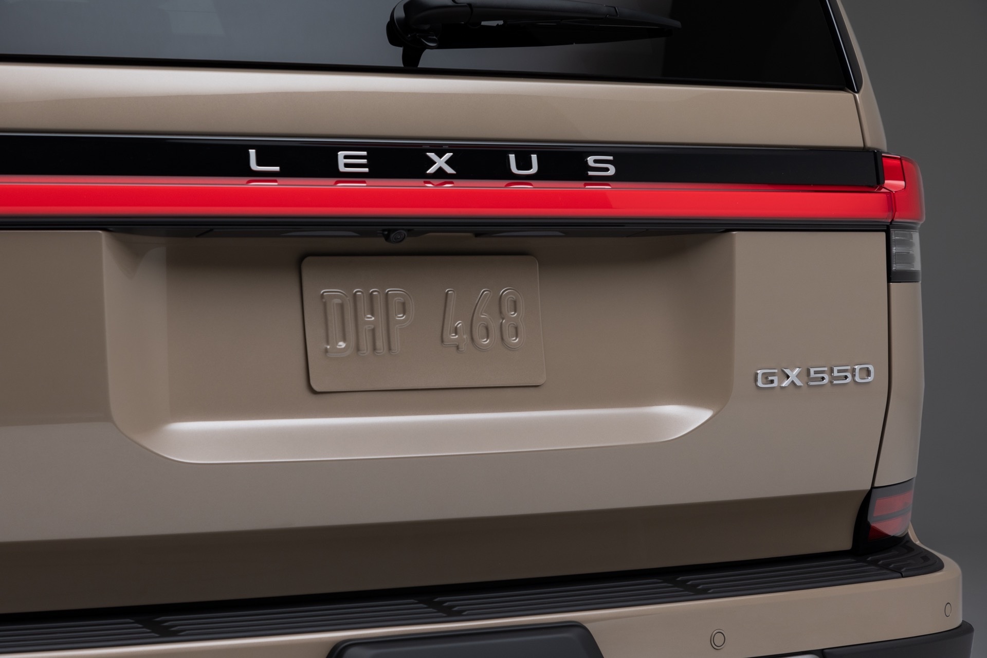 Box-tastic 2024 Lexus GX Proves You Can Have Both Style And Substance ...