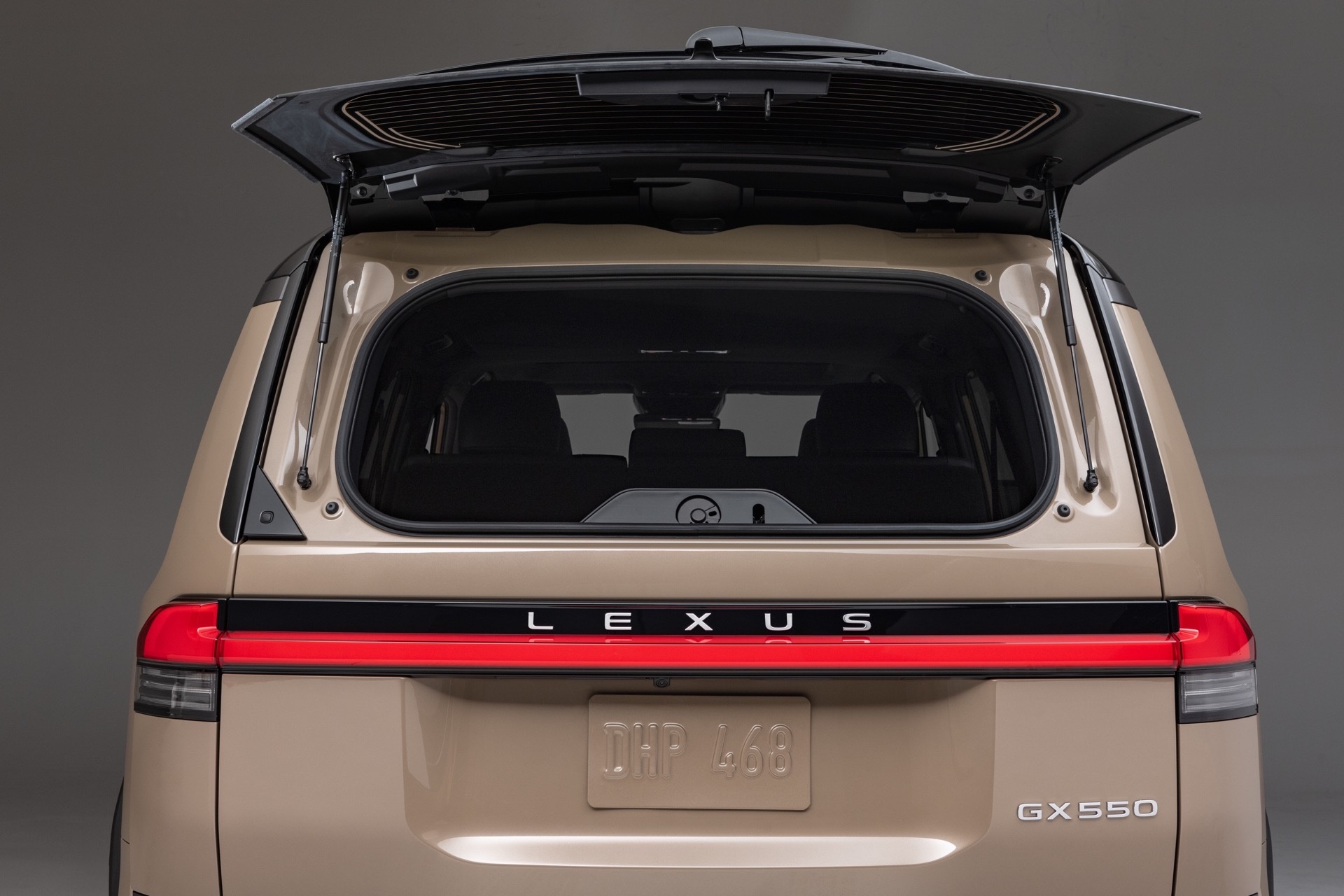 Box-tastic 2024 Lexus GX Proves You Can Have Both Style And Substance ...