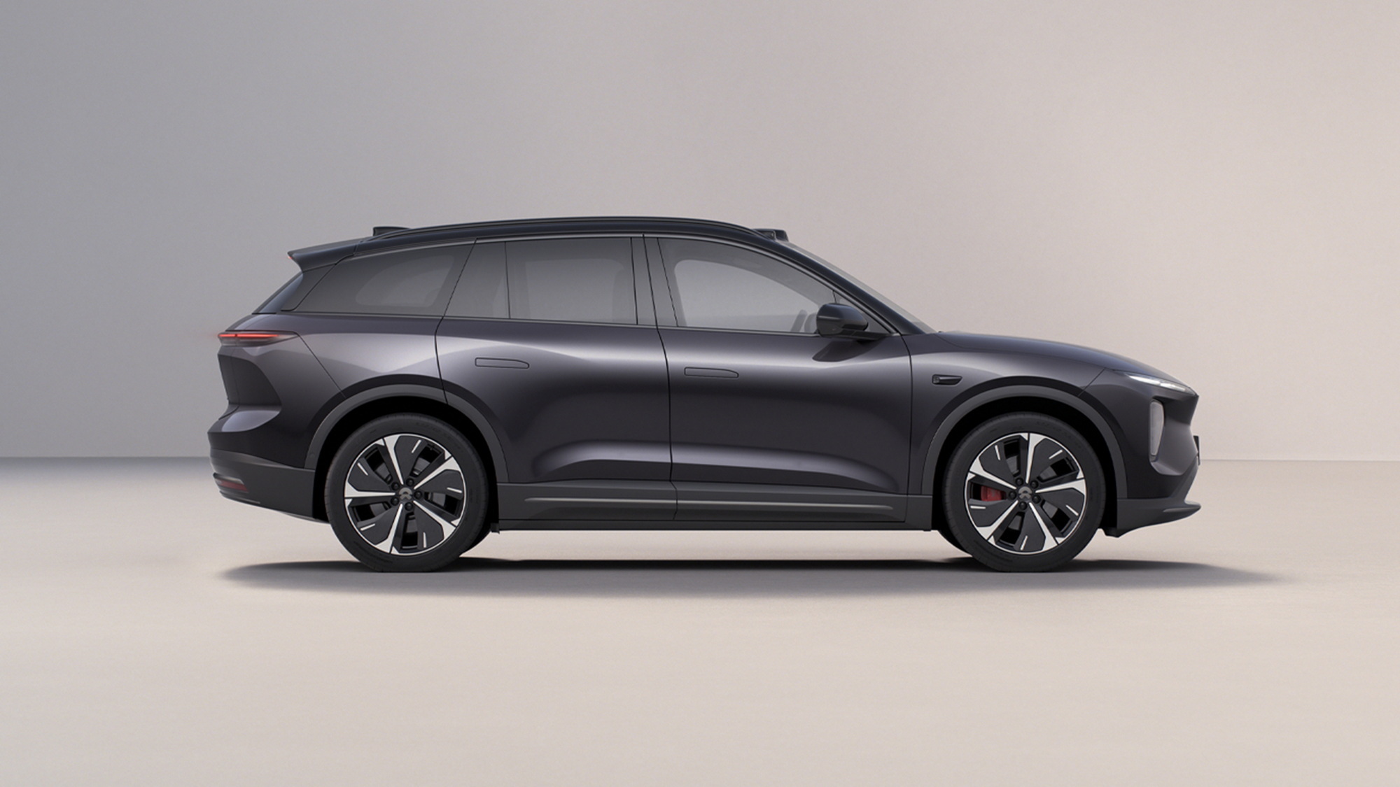 New Nio EL6 Electric SUV Comes To Europe With 438HP And Swappable ...