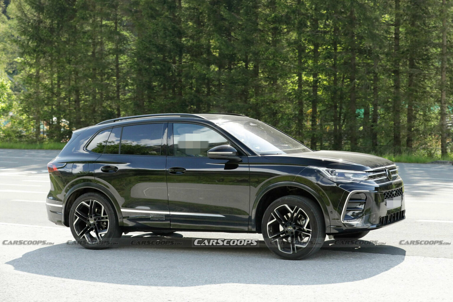 Redesigned VW Tiguan Puts On A Sportier Face As R-Line Variant Spied ...