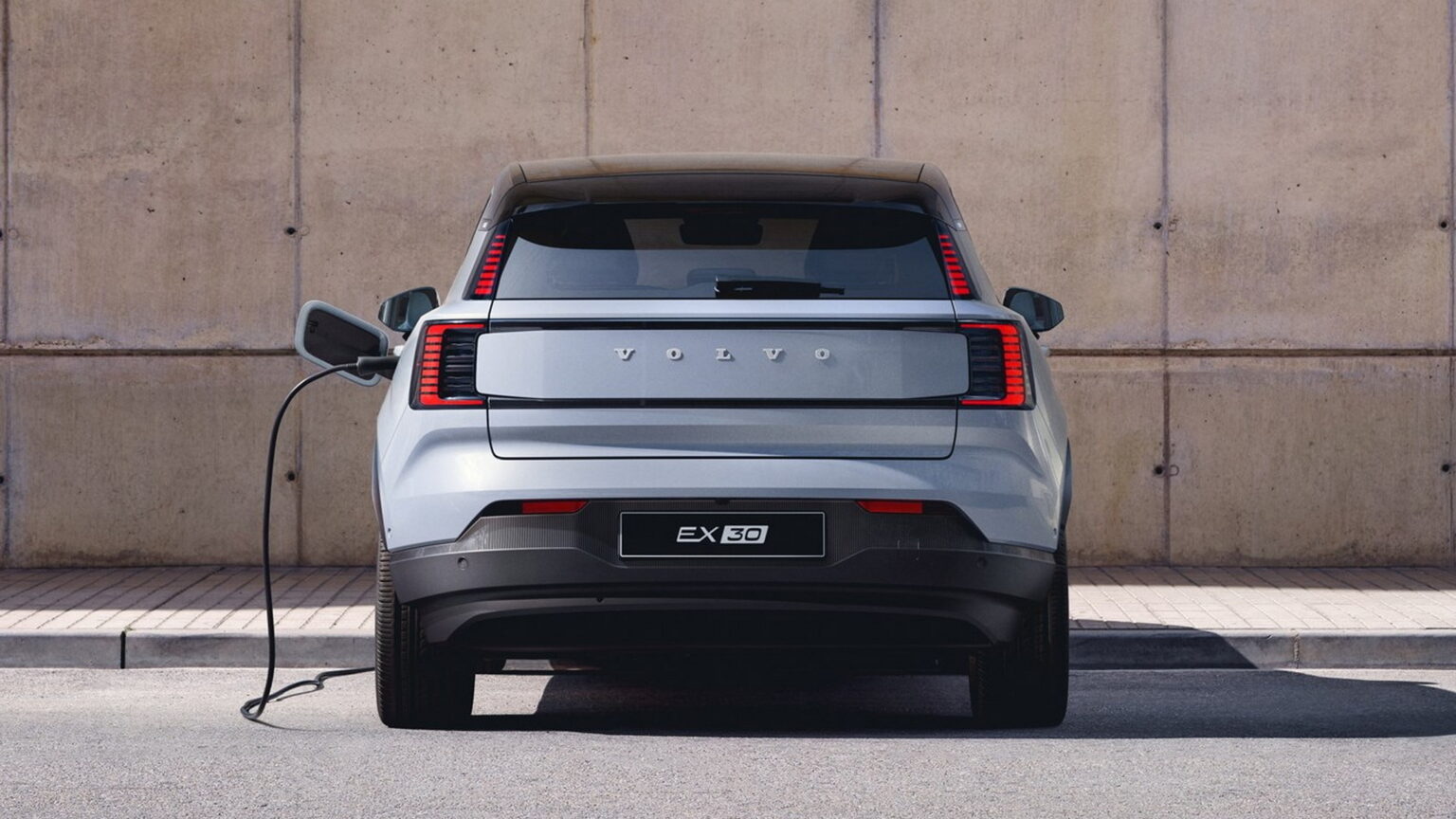 Volvo Becomes First European Carmaker To Join Tesla’s Charging Standard ...