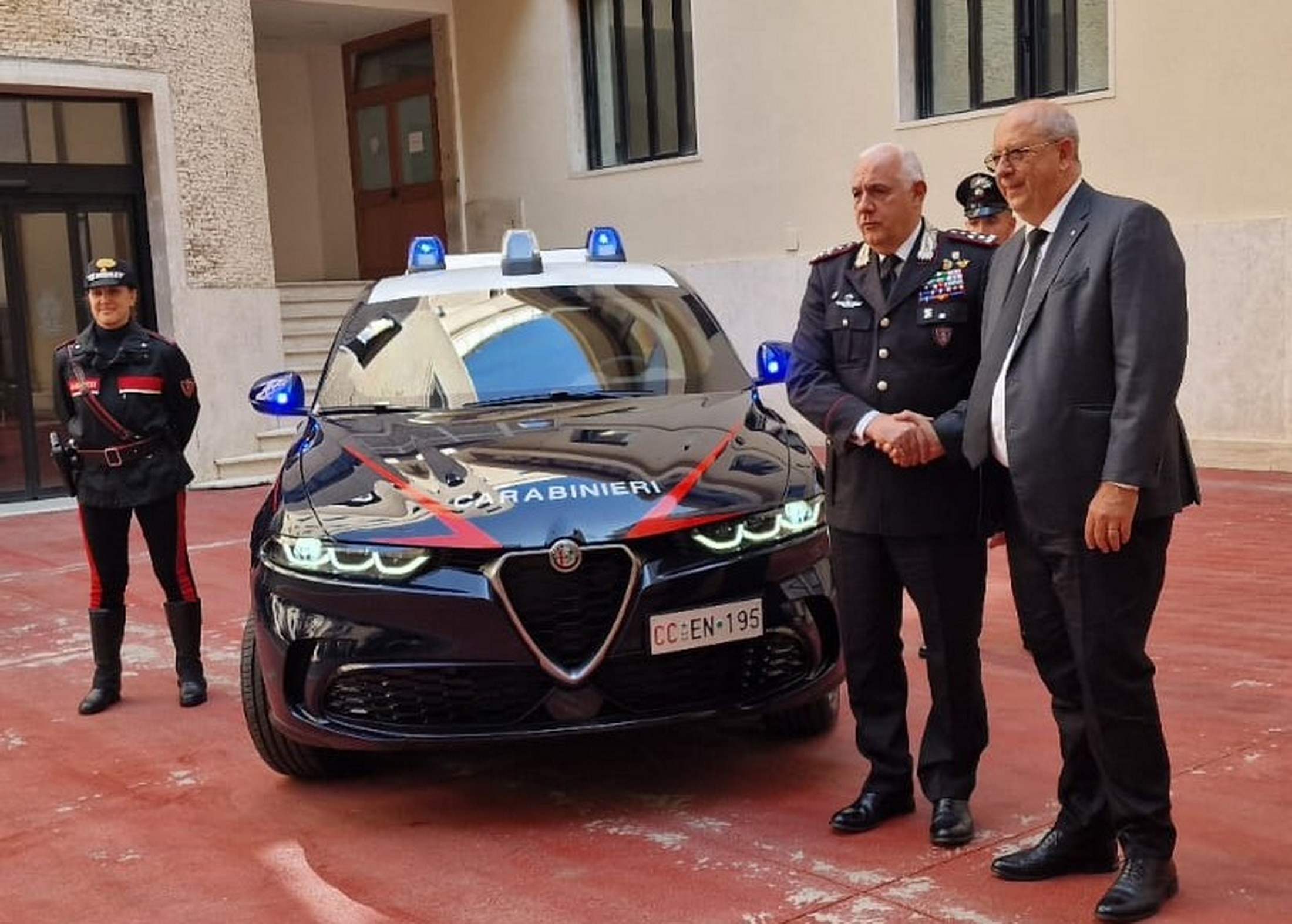 Alfa Romeo Tonale Joins The Carabinieri Police Fleet In Italy | Carscoops