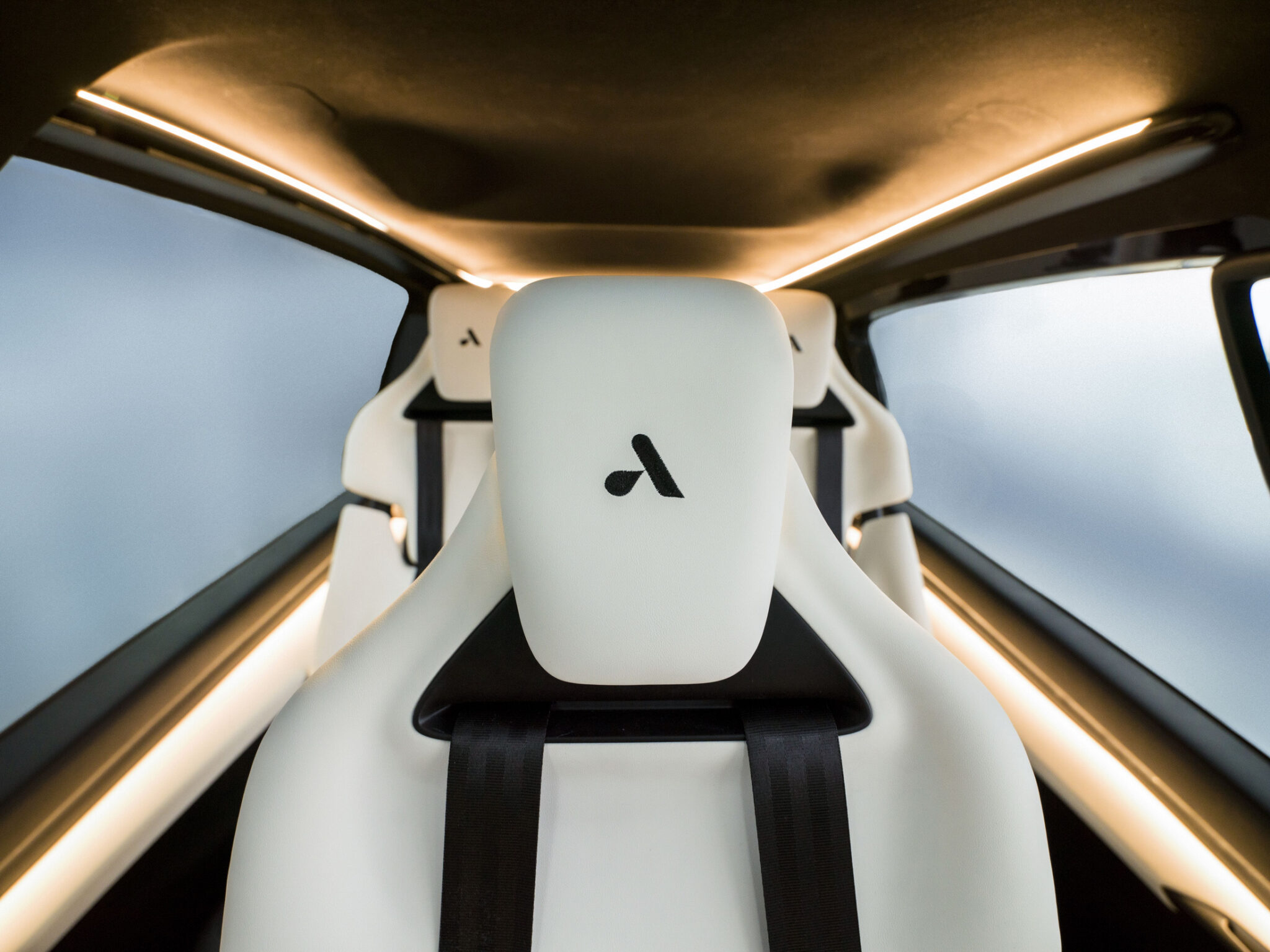 Record-Breaking eVTOL Designed By Ex-Ferrari And McLaren Stylist ...