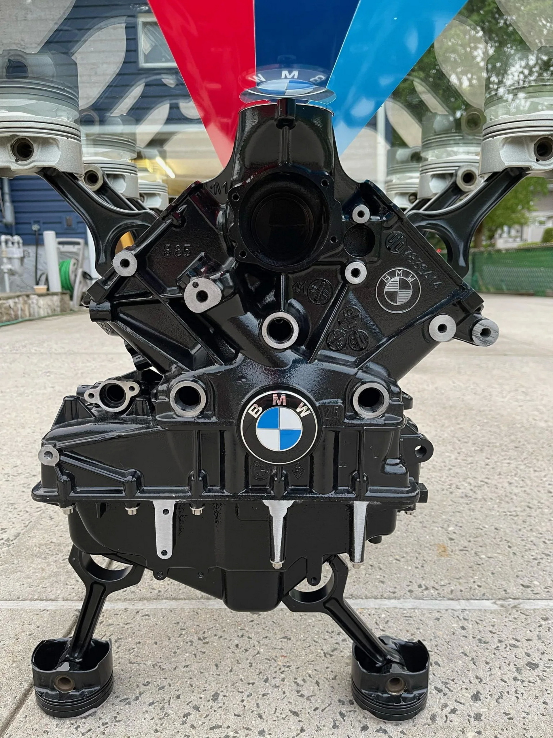 BMW Lovers Gather Around The Ultimate V0 Coffee Table | Carscoops